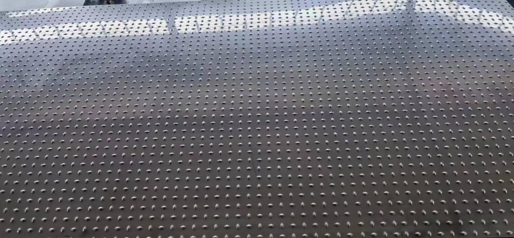 Chapas Perforadas, Abocardadas y Repujadas - SINFIBANDA S.L.